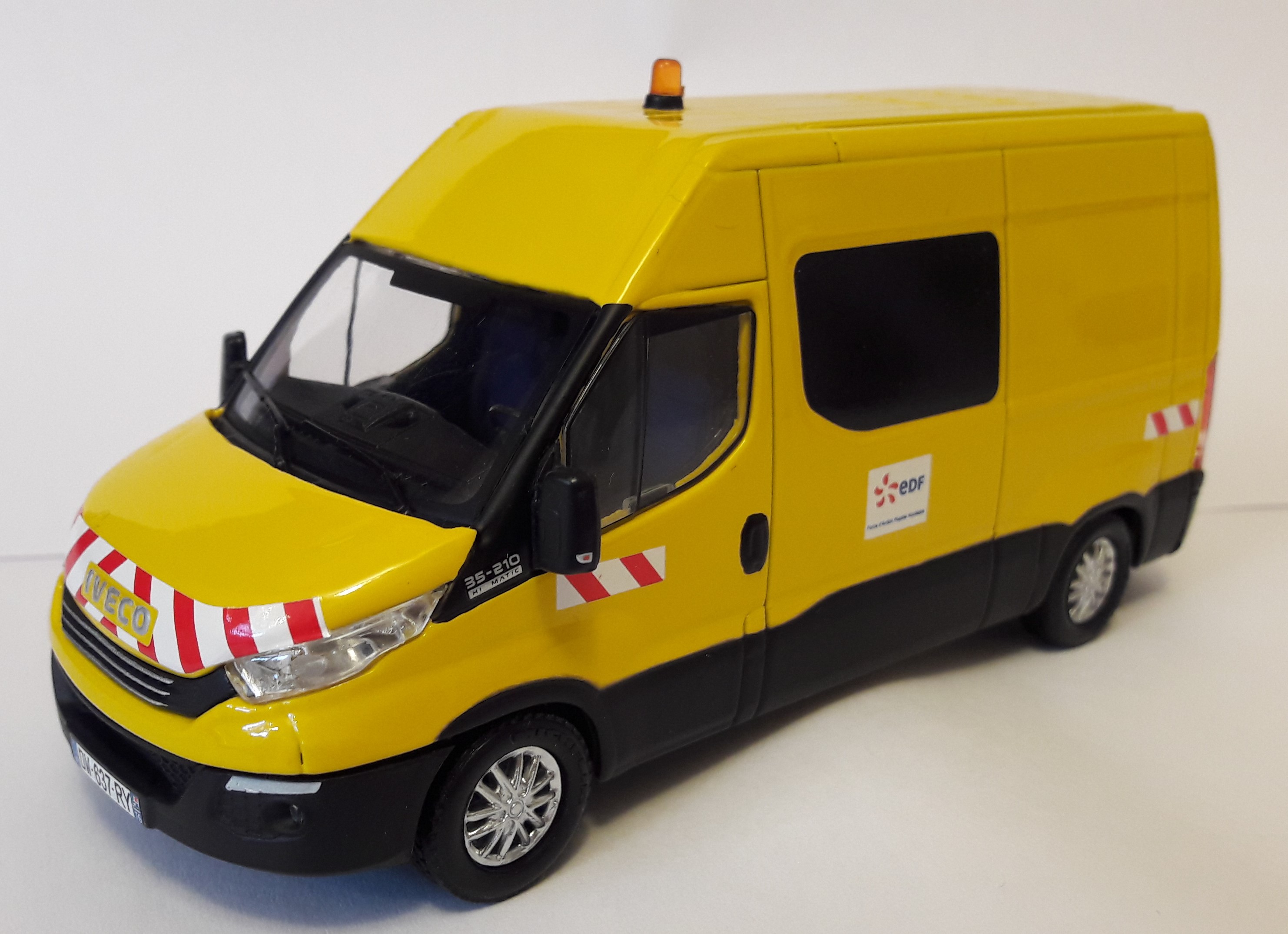 Miniateg 43 collection de vehicules miniatures edf gdf au 1/43 e